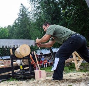 Professional Lumberjack Competition - Giver on the River